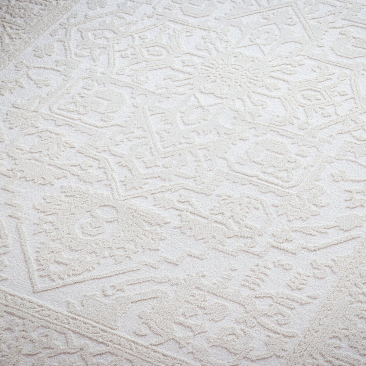 Elegant Cream Embossed Area Rug | The Carpetier – The Carpetier™