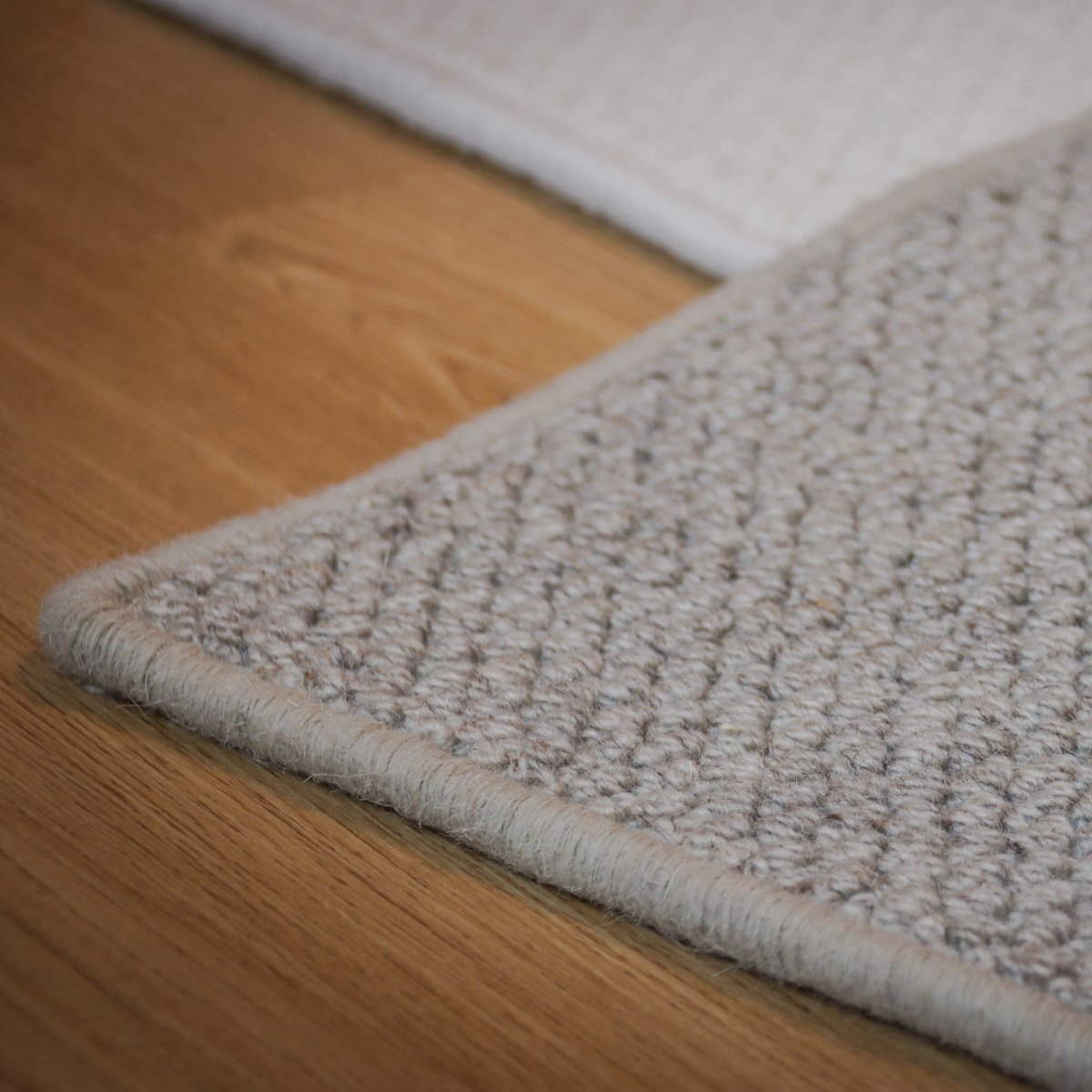 Cream Textured Area Rug | The Carpetier – The Carpetier™